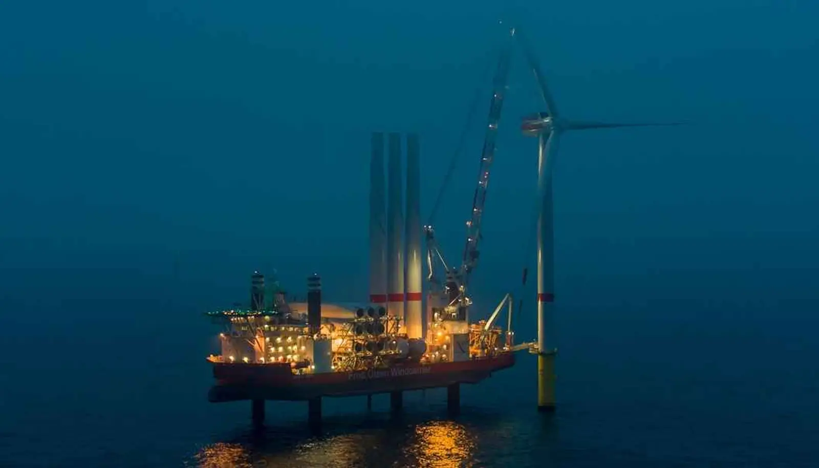 Milestone in the North Sea: First turbines at the “EnBW Hohe See” | EnBW