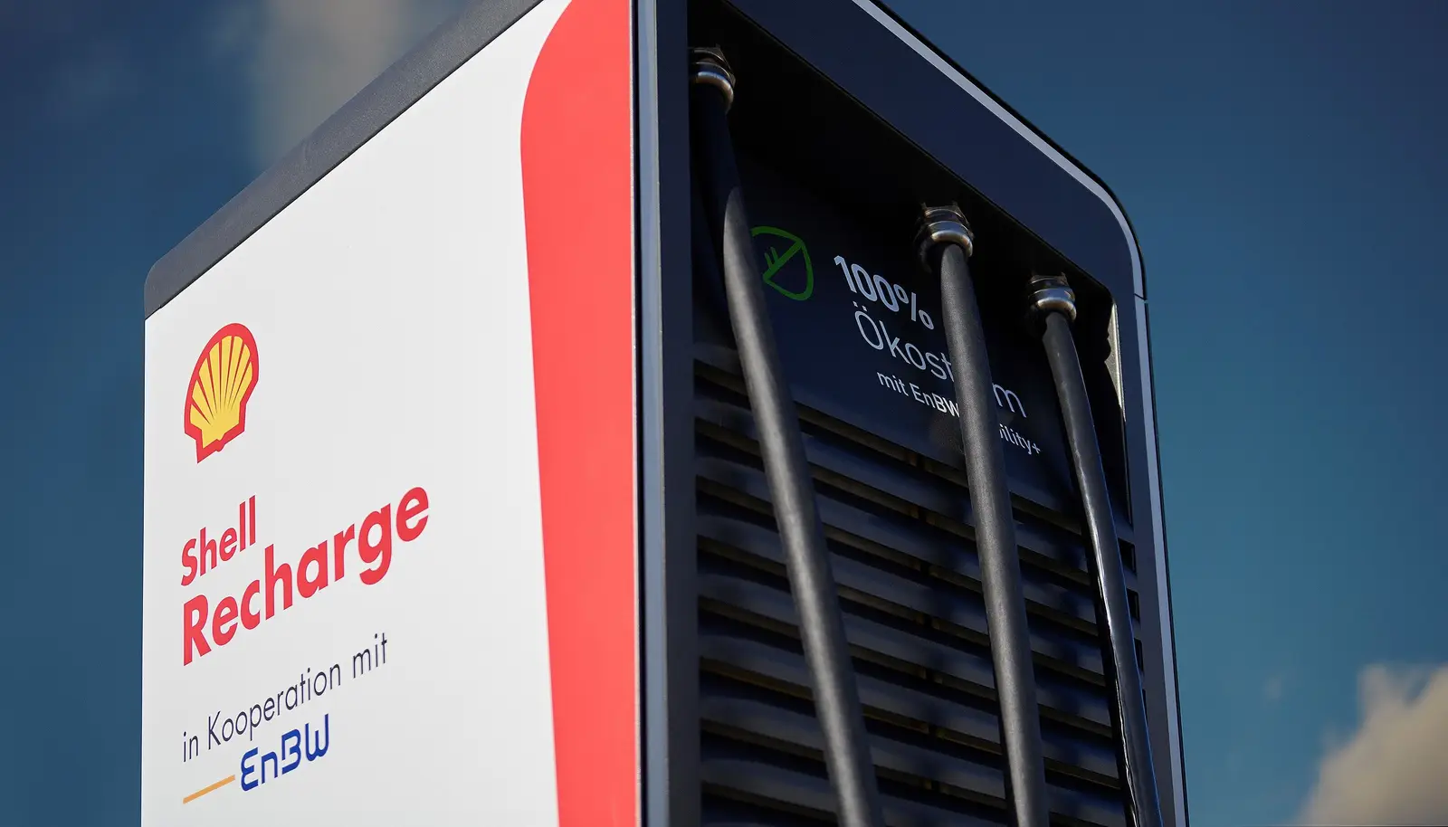 Shell und EnBW nehmen erste Ultraschnellladesäulen in Betr | EnBW