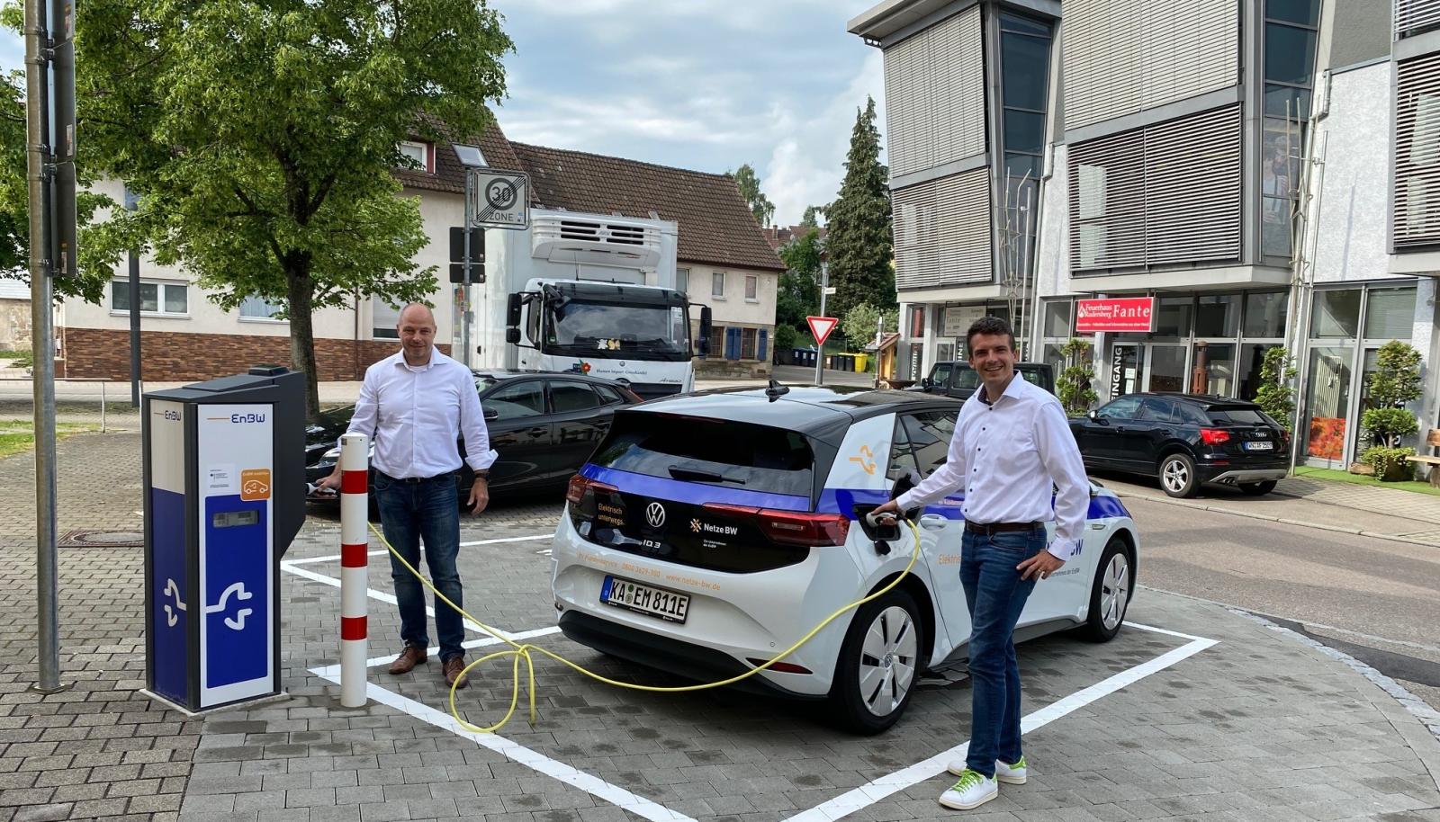 Inbetriebnahme der neuen EnBW-Ladesäule in Rudersberg | EnBW Inbetriebnahme der neuen EnBW-Ladesäule in Rudersberg | EnBW