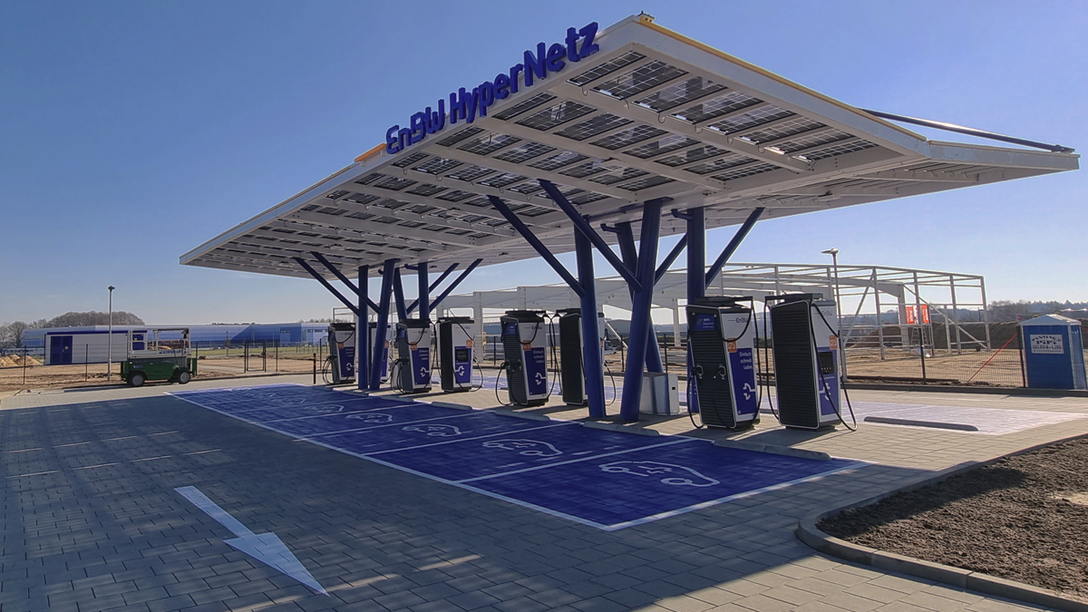 EnBW nimmt 16 HPC-Ladepunkte in Bispingen ans Netz | EnBW